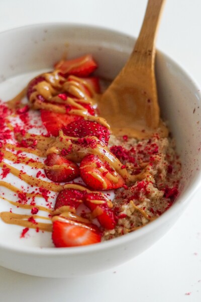 5 Minute Confetti Oats - Nikki Vegan